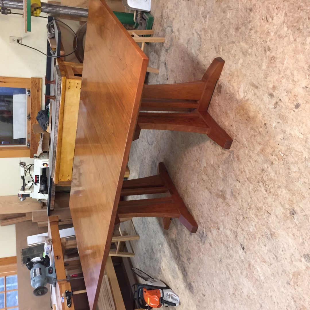 Craftsman Dining Table Build (Visitors) | Epic Woodworking
