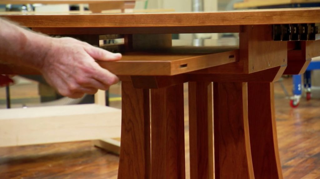 Craftsman Dining Table Build (Visitors) | Epic Woodworking